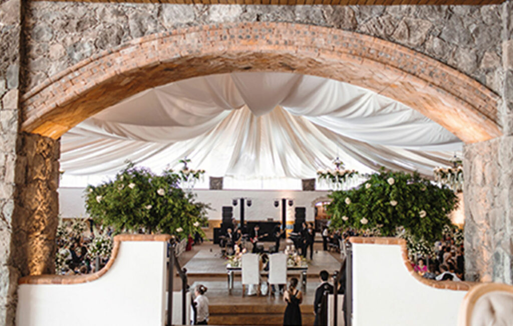 Hacienda Los Albos: El Lugar Ideal para ese Día Especial - Rosella Magazine